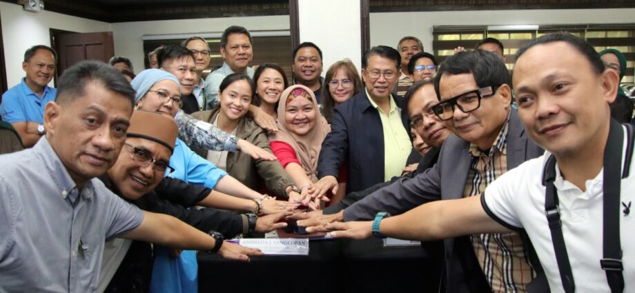 DAR and MAFAR strengthen agrarian reform in BARMM through historic ...