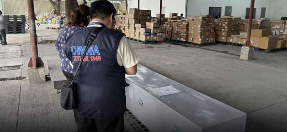 Labi ng babaeng OFW na natagpuang patay sa silid sa Abu Dhabi dumating ...